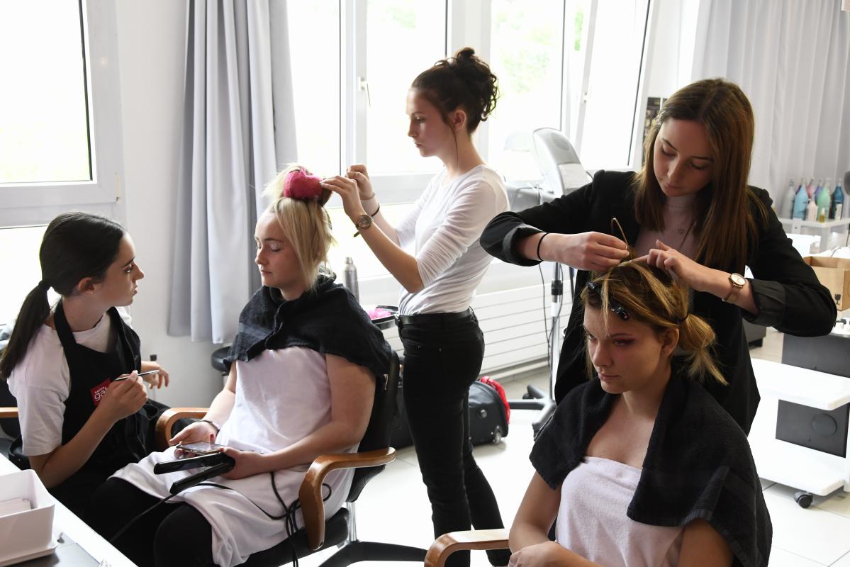 CAP Métiers de la Coiffure en 1 an - Saint Gab' Etablissement Scolaire ...